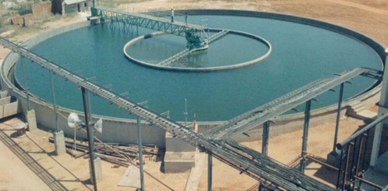 CLARIFLOCCULATOR MODEL: SPF -A PERIPHERAL DRIVEN PIER MOUNTED CAGE DRIVEN – Jashindia